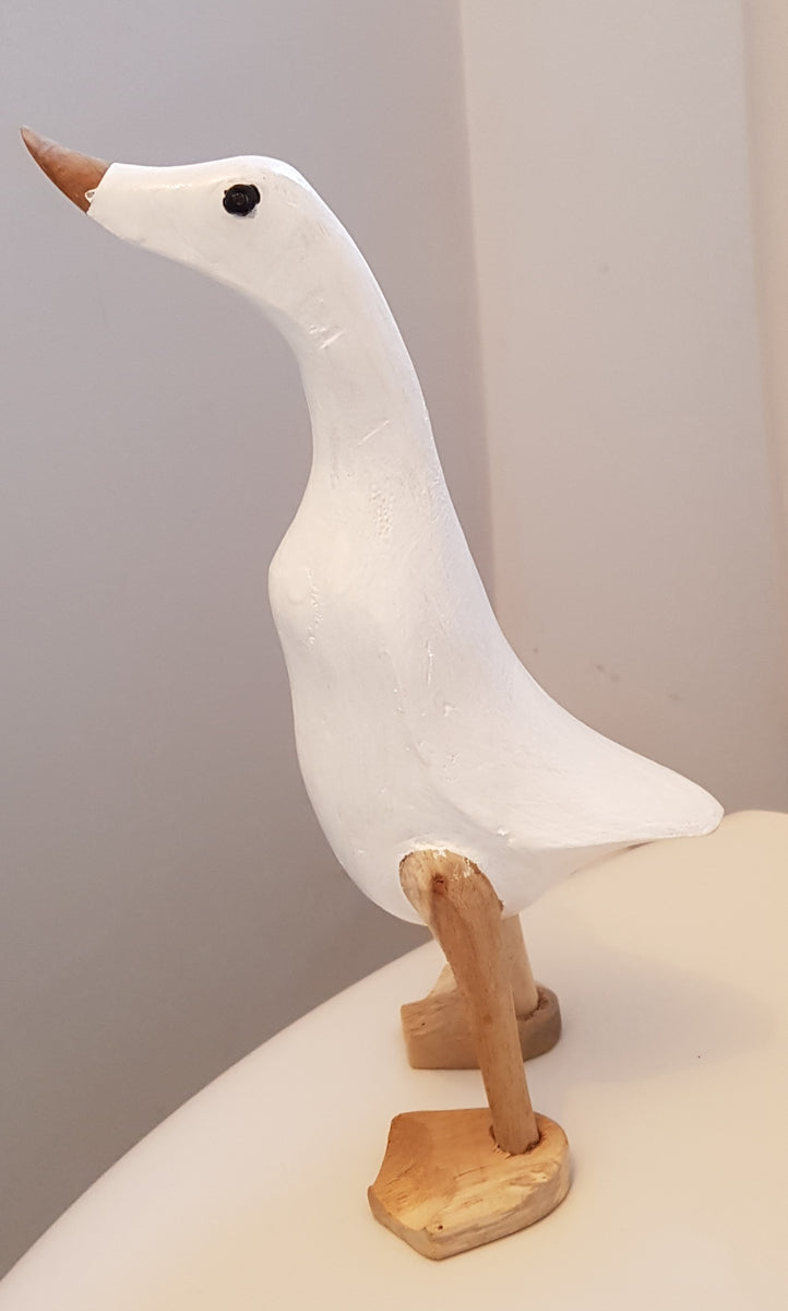 White Wooden Ducks – Home gifts garden
